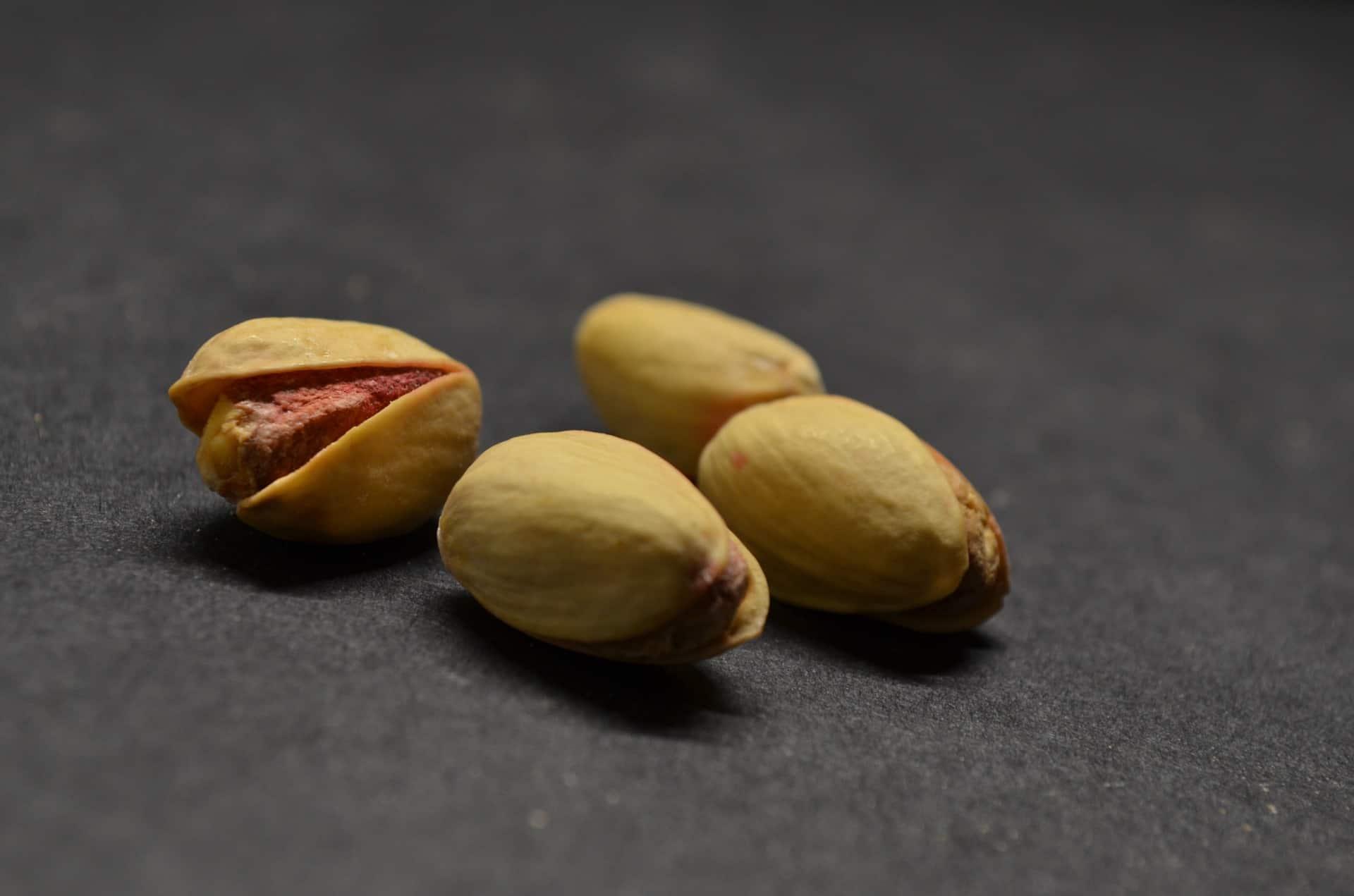 9 Types Of Pistachios (Differences, Size, Color, Appearance)