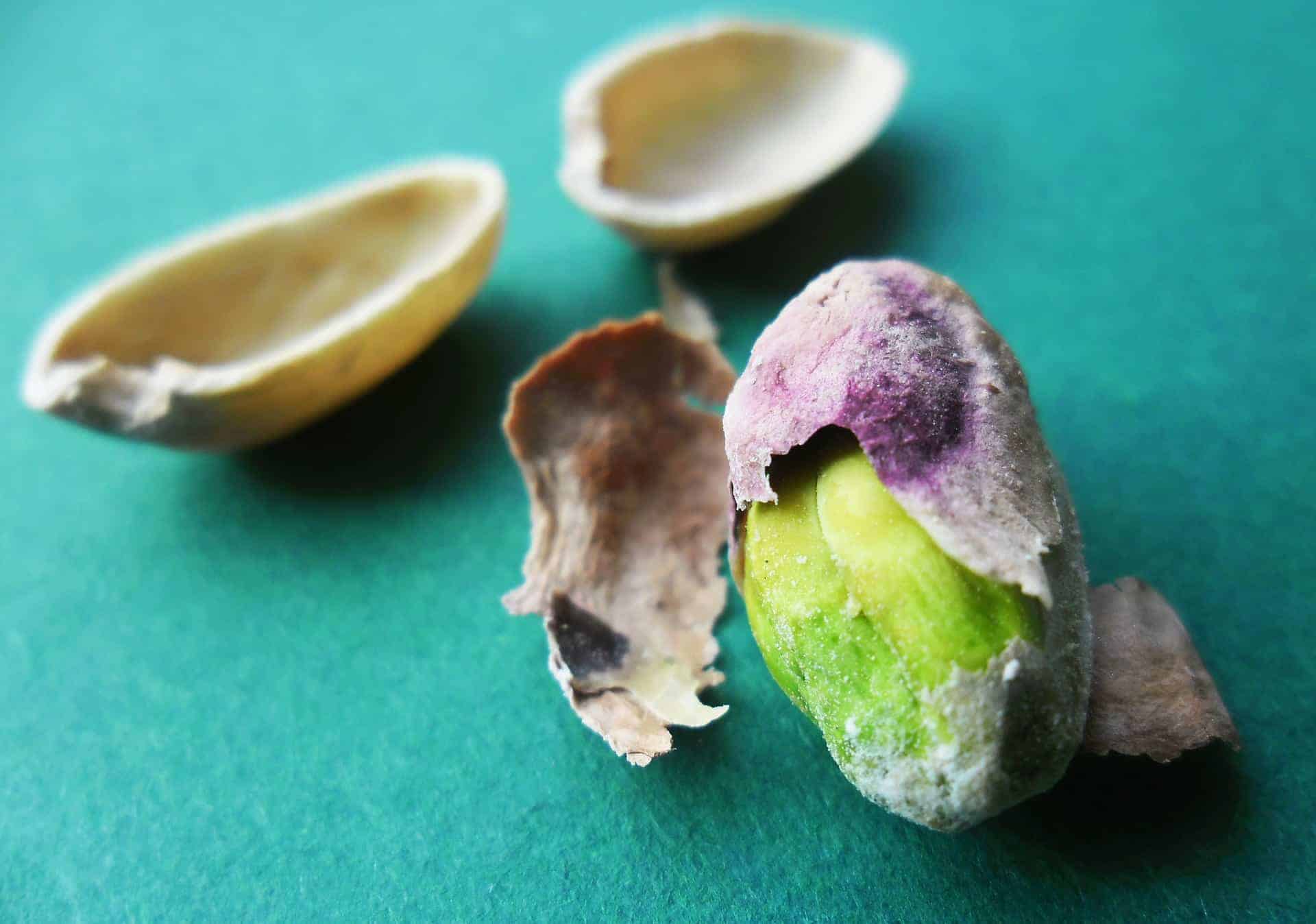 9 Types Of Pistachios (Differences, Size, Color, Appearance)