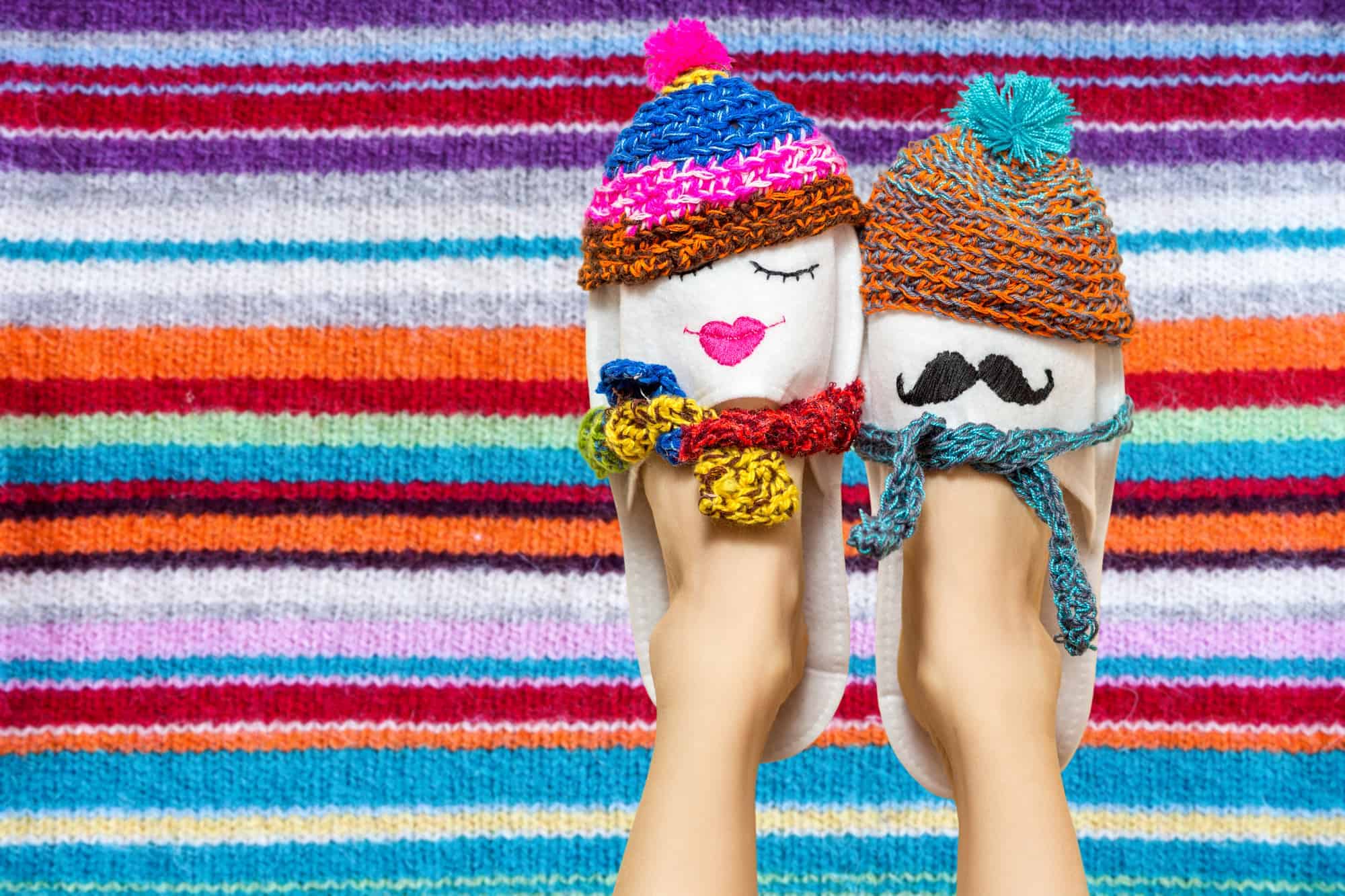 16 Types of Slippers (Differences, Color, Appearance)