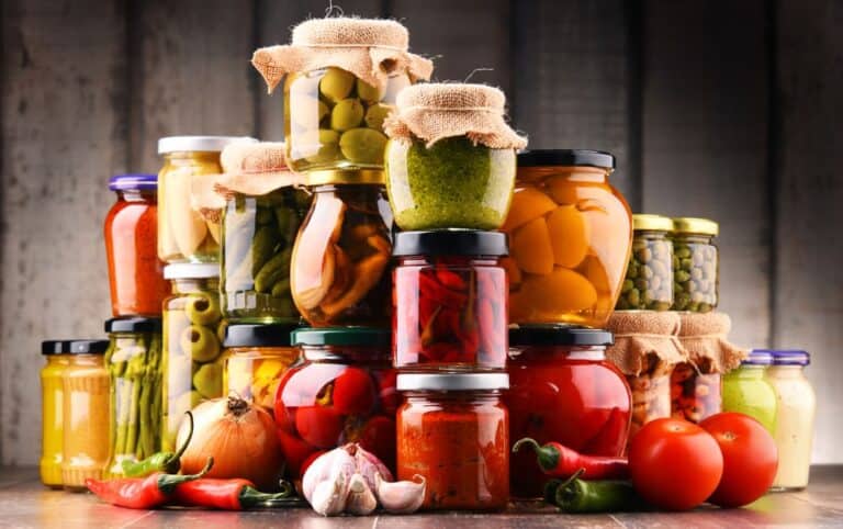 15 Types Of Pickles (Differences, Size, Color, Appearance)