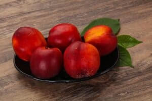 56 Types Of Nectarines (Differences, Size, Color, Appearance)