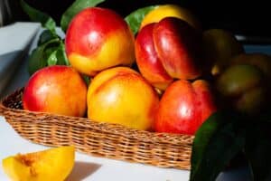 56 Types Of Nectarines (Differences, Size, Color, Appearance)