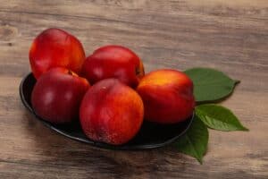 56 Types Of Nectarines (Differences, Size, Color, Appearance)