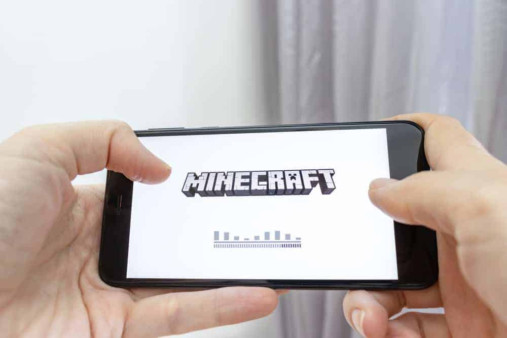 Does Minecraft Autosave? (Everything To Know)