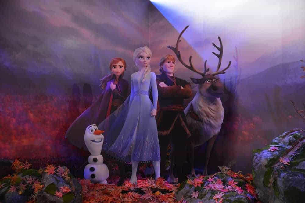 How Tall Is Elsa From Frozen? (Explained)