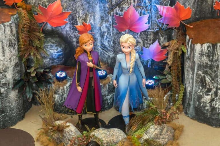 How Tall Is Elsa From Frozen? (Explained)