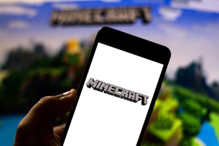 Why Is Minecraft So Popular? (Top 10 Reasons)