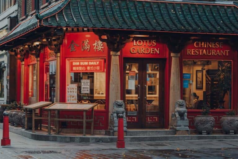 Why Are Chinese Restaurants Closed On Monday? (7 Reasons)