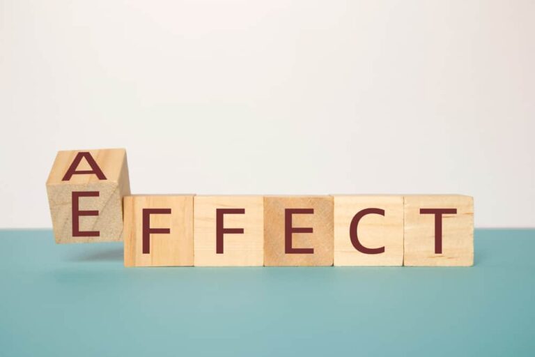 Grammar Vs. Spelling (What’s The Difference?)