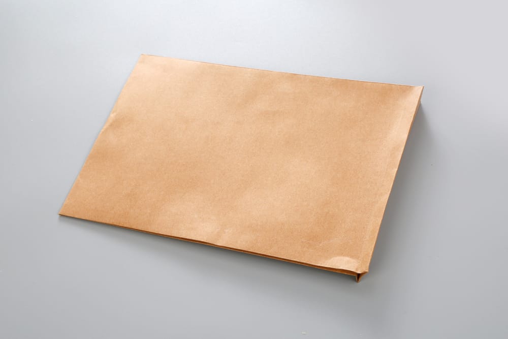 How Many Stamps For A Manila Envelope? (2023 Updated)