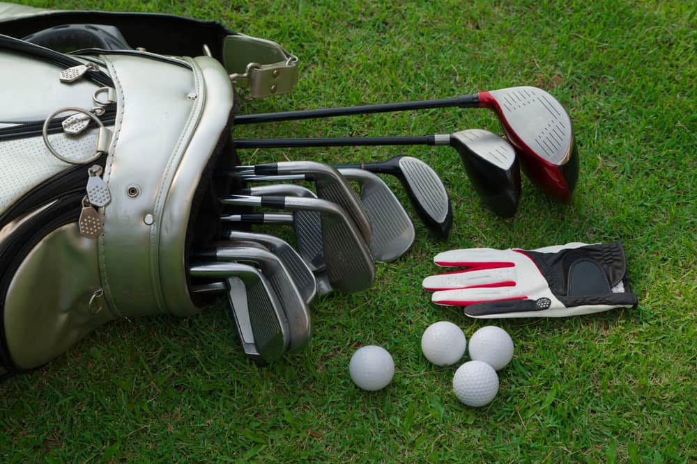 How To Wrap A Golf Club For Christmas (7 Ways)