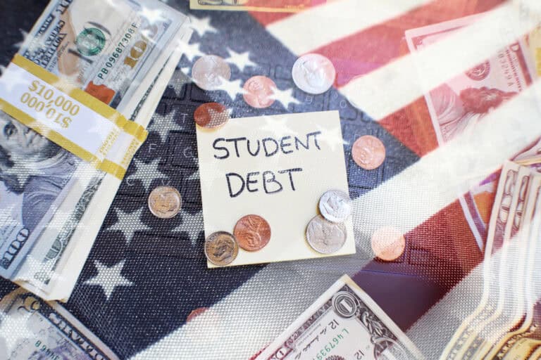 Why Is College So Boring? (10 Reasons)